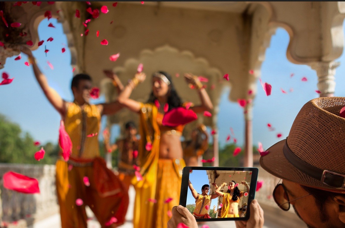 UK Mobile Advertising Boom Sees Market Double To Over £1bn | The Drum